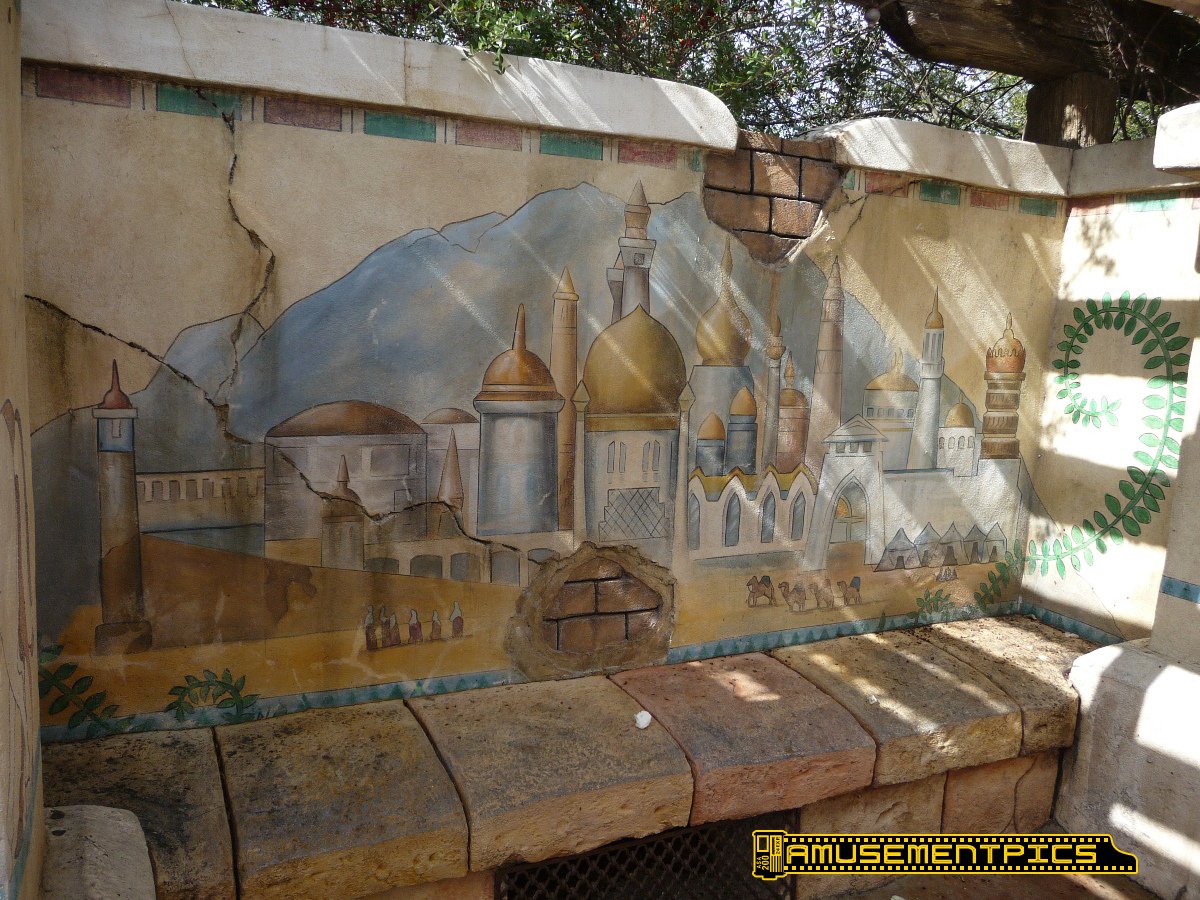 Islands of Adventure at Universal Orlando- Lost Continent